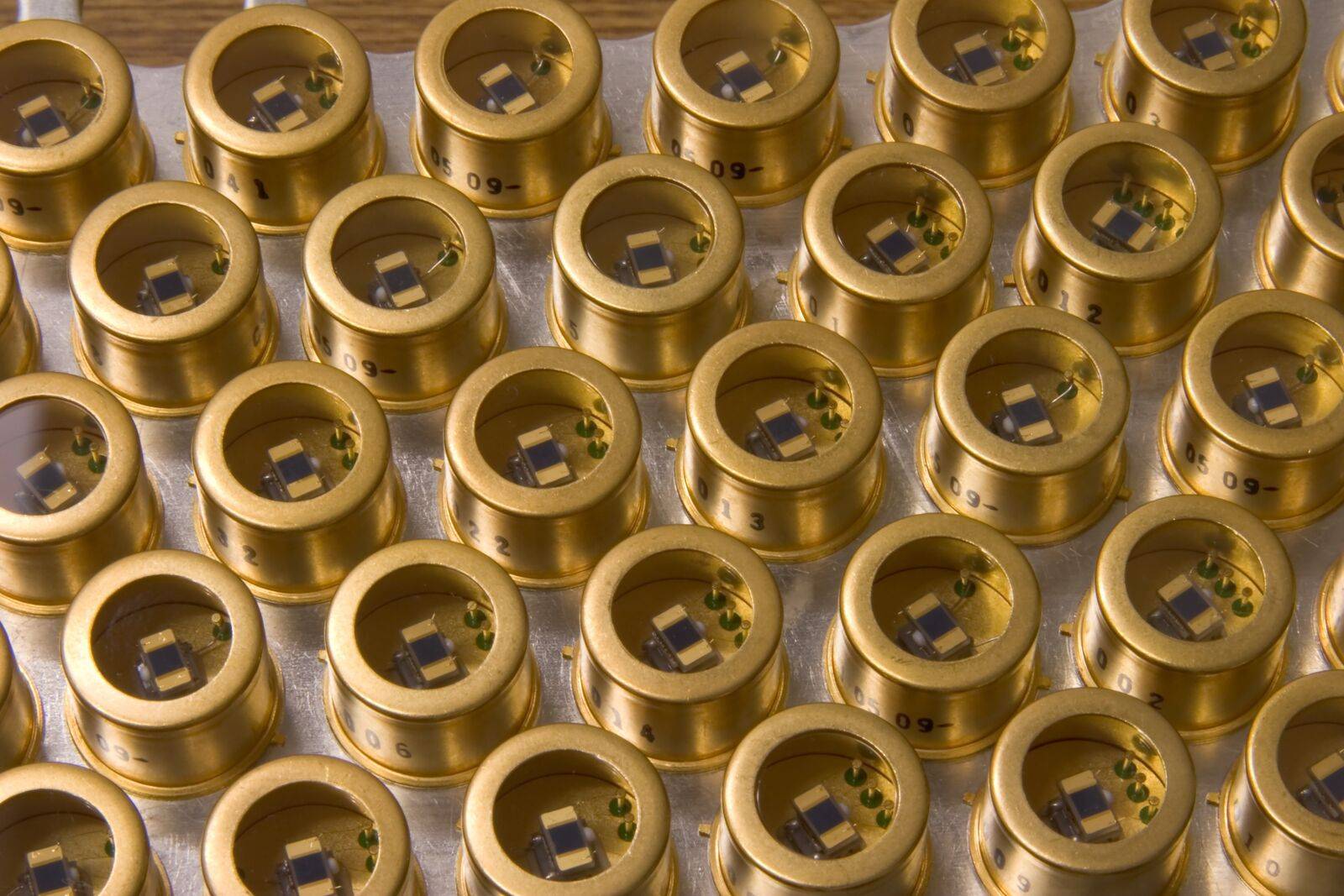 PbS and PbSe Infrared Detectors from Infrared Materials - Acal BFi